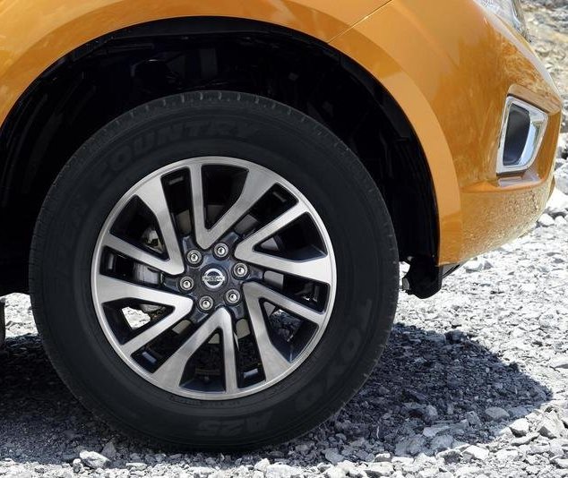 Nissan Navara – Thailand Car Dealer Exporter Australia